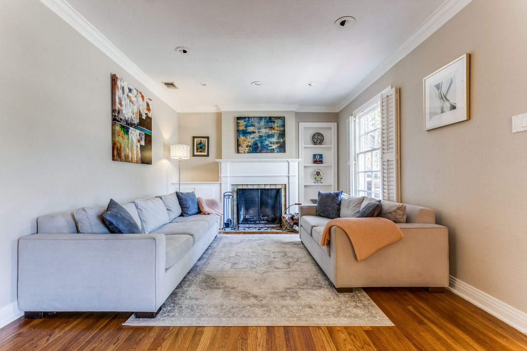 Home Photos Map & Nearby Contact